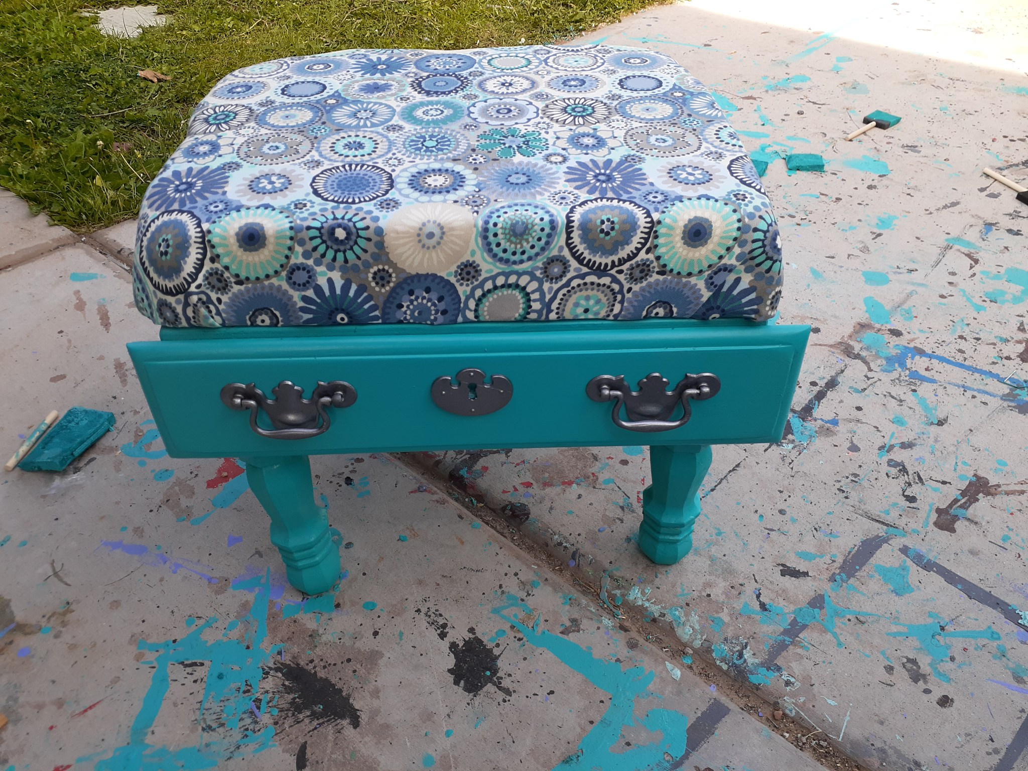 Nightstand chair transformation – Quinnfiredesign