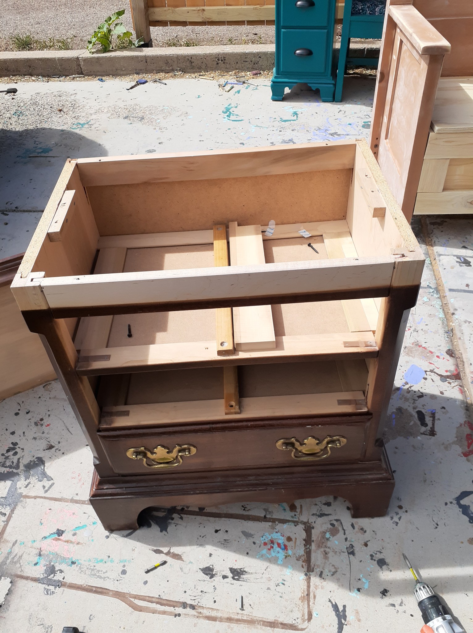 Nightstand chair transformation – Quinnfiredesign